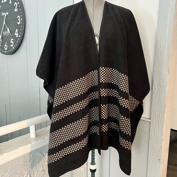 Ike Behar | Sweaters | Ike Behar Black Fleece Poncho | Poshmark